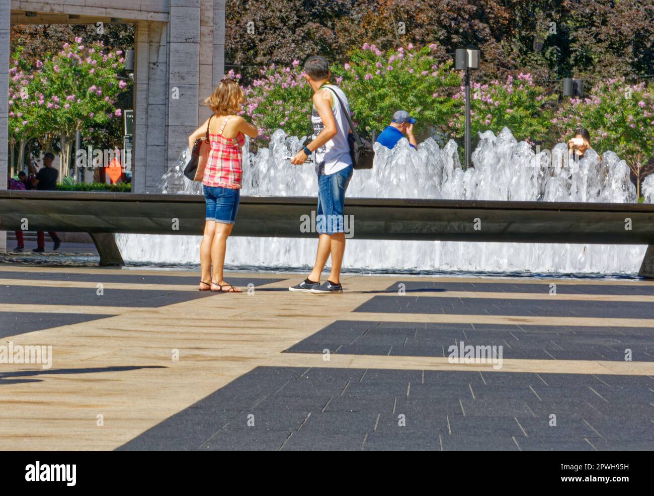 Revson Fountain and Josie Robertson Plaza in 2016 – before the plaza ...