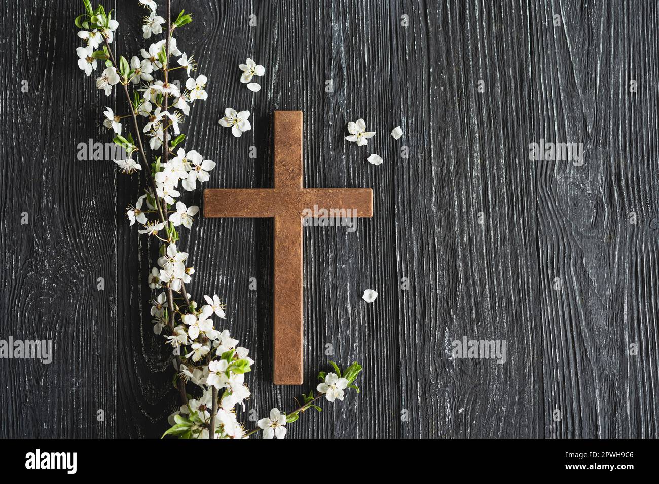 Cross symbolizing the death and resurrection of Jesus Christ Stock ...