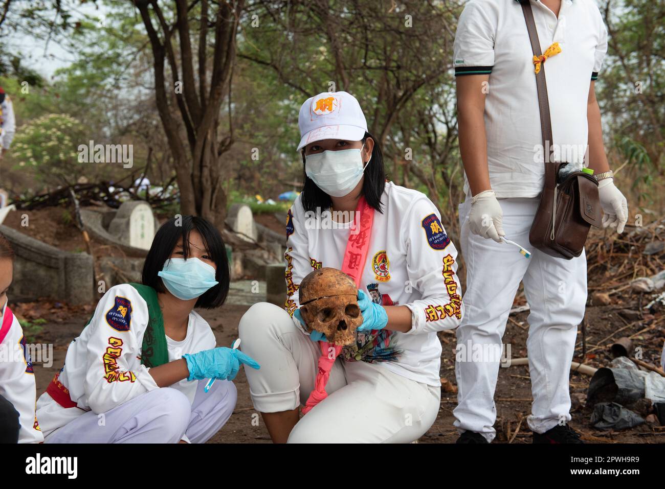 Saraburi, Thailand. 30th Apr, 2023. Volunteers clean human skeletons ...