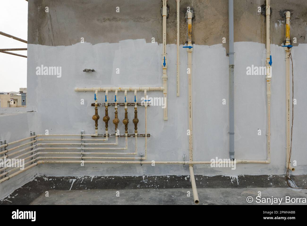 Overhead water tank hi-res stock photography and images - Alamy