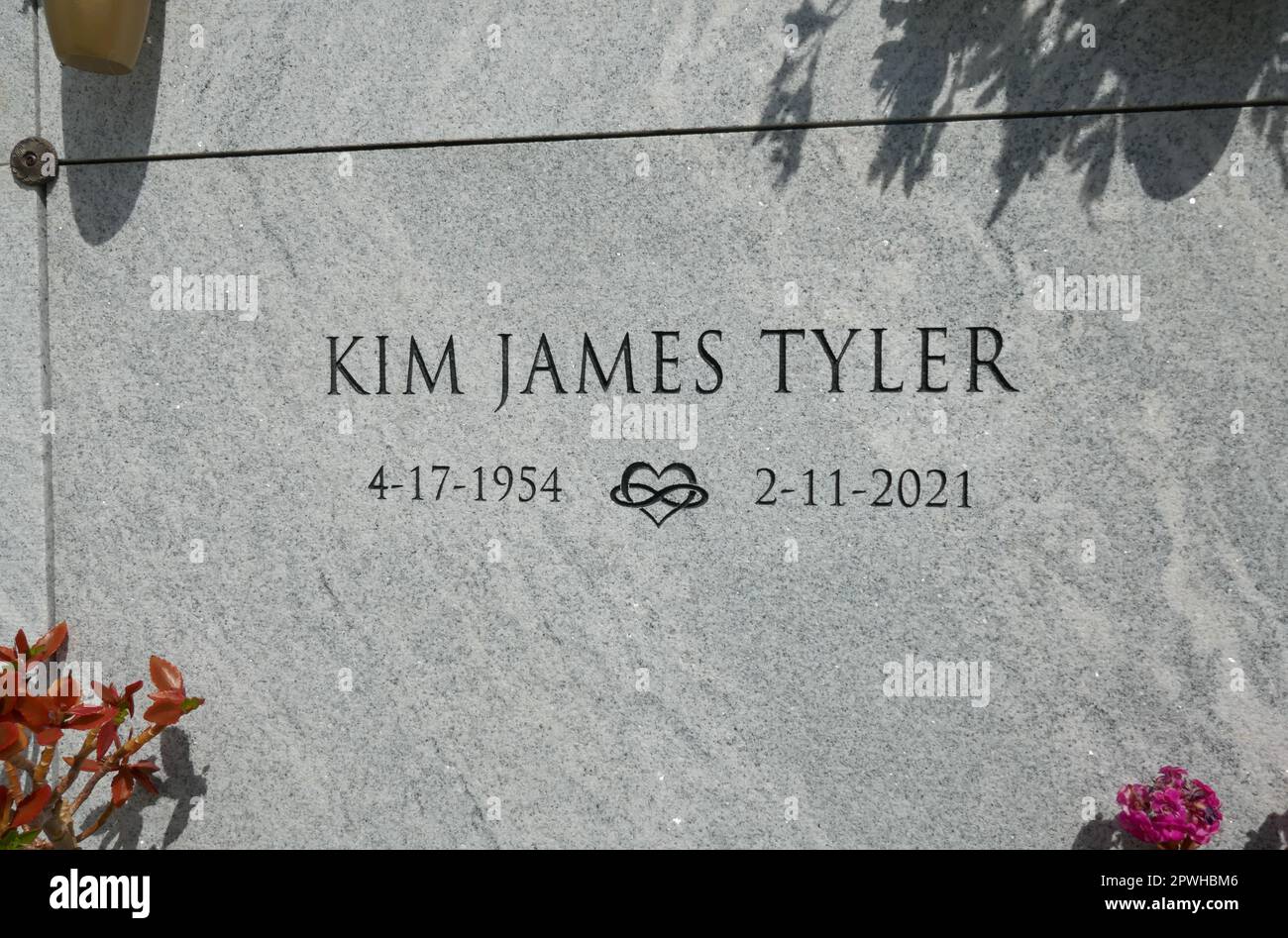 Los Angeles, California, USA 29th April 2023 Actor Kim James Tyler Grave at Hollywood Forever ...