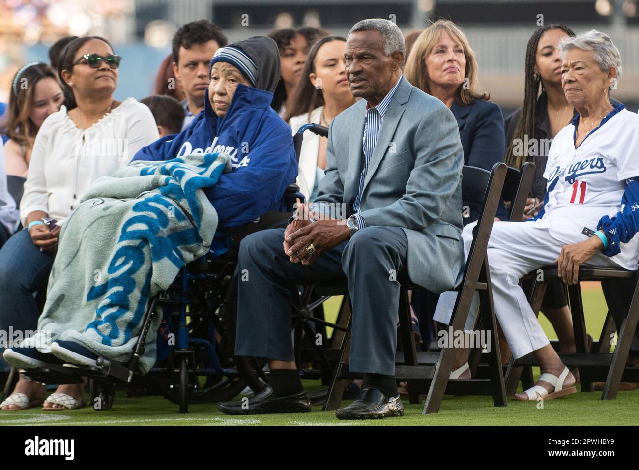 Los Angeles Dodgers legendary outfielder and pinch-hitter Manny Mota ...
