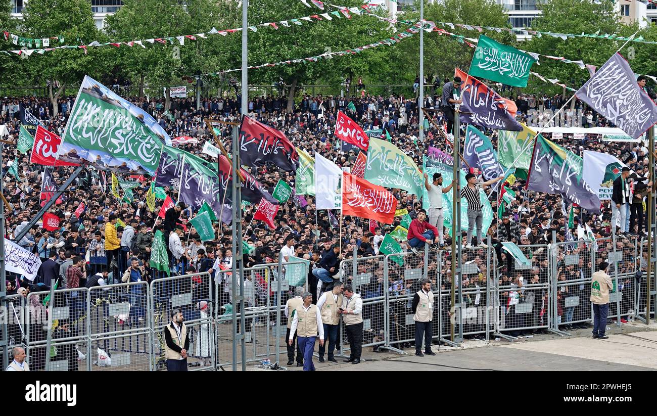 Participants of the birthday event of the Islamic Prophet Muhammad ...