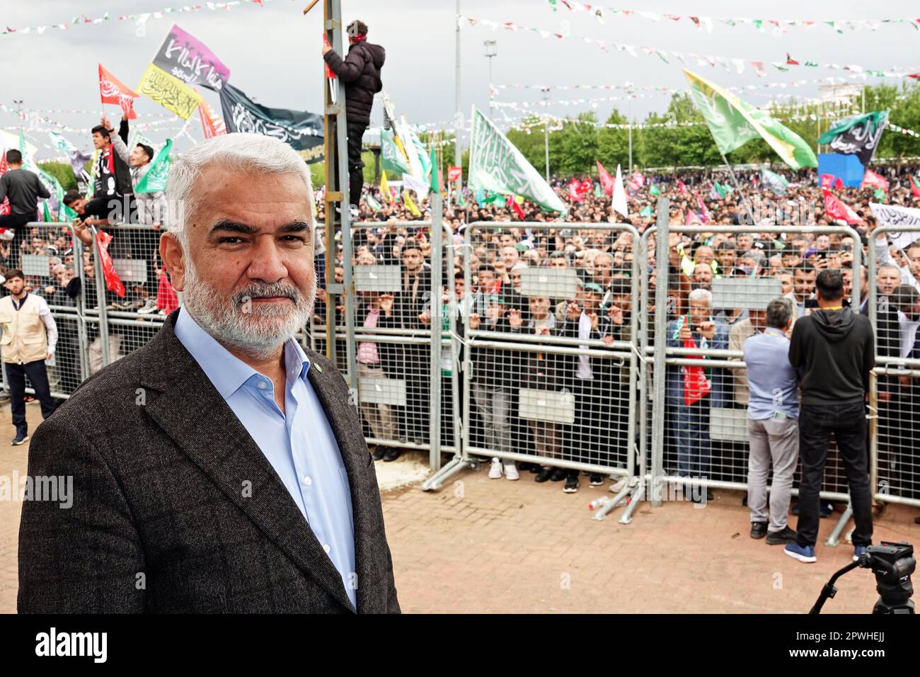 Zekeriya Yapicioglu, the Leader of the Islamic Kurdish party Free Cause ...