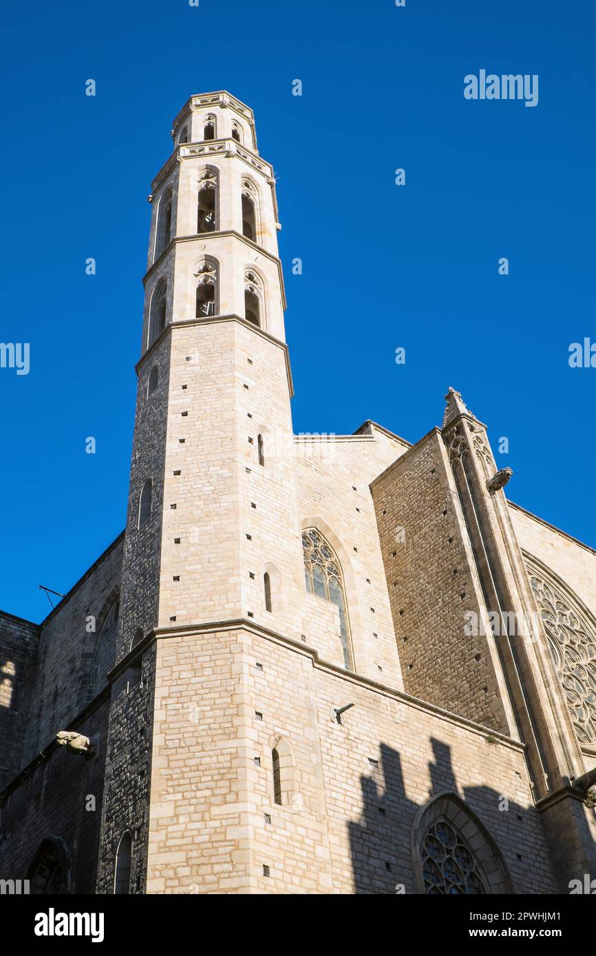 The Santa Maria del Mar Church in the historic centre of Barcelona ...