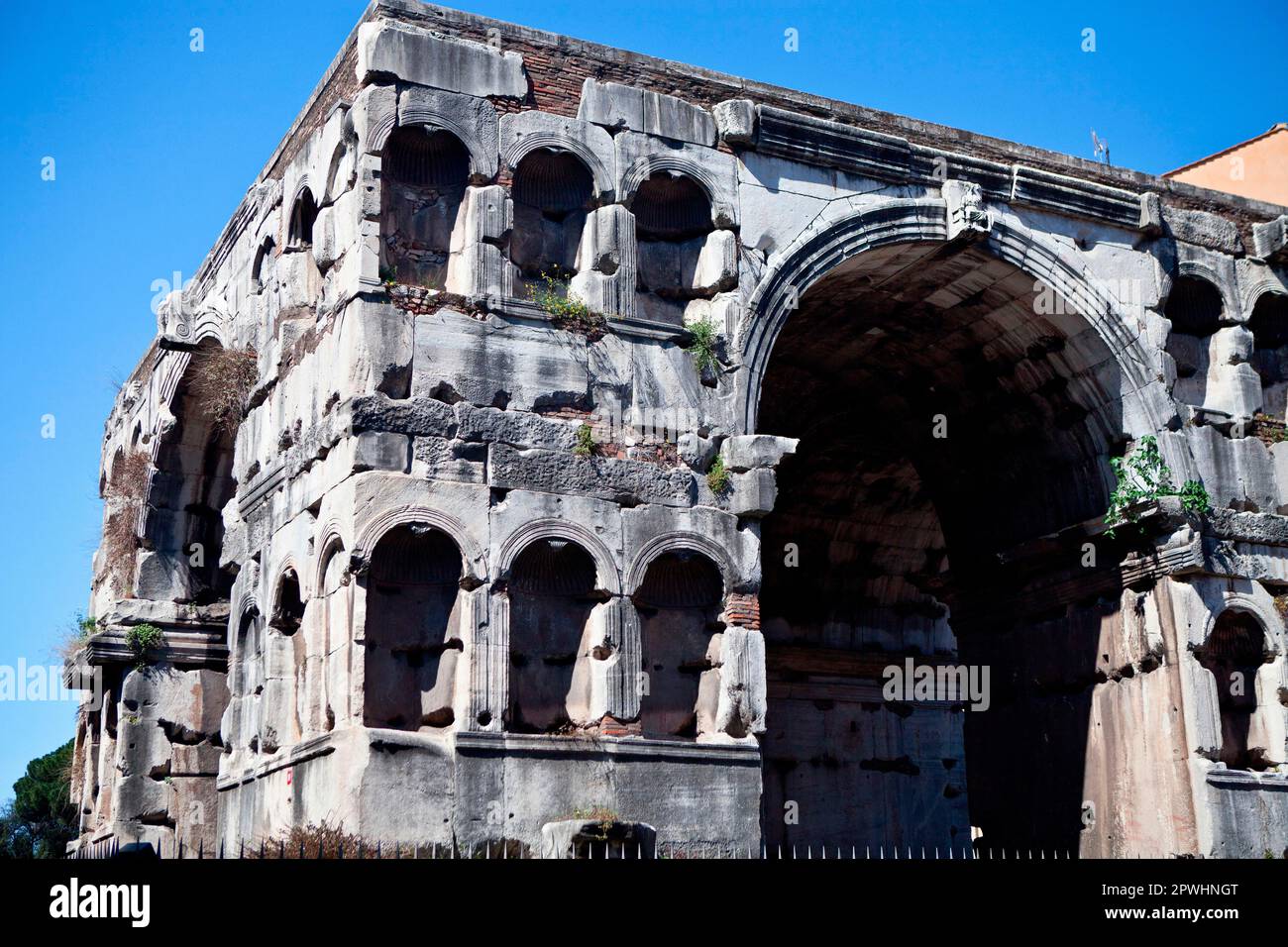Arch of janus rome hi-res stock photography and images - Alamy