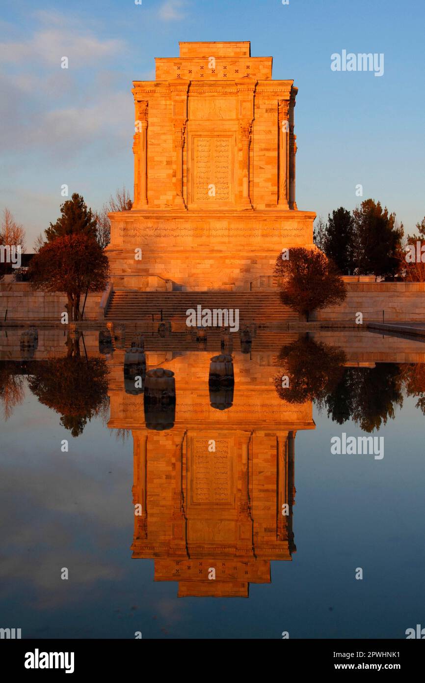 Mausoleum of Ferdowsi, Mashad, Iran Stock Photo - Alamy
