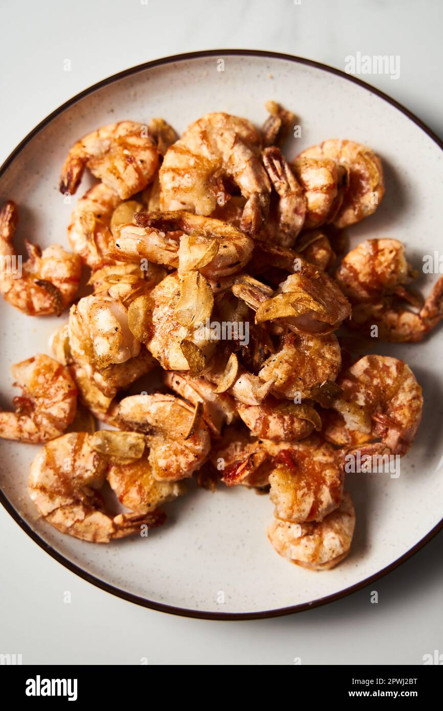 Salt and pepper pipa shrimp hi-res stock photography and images - Alamy