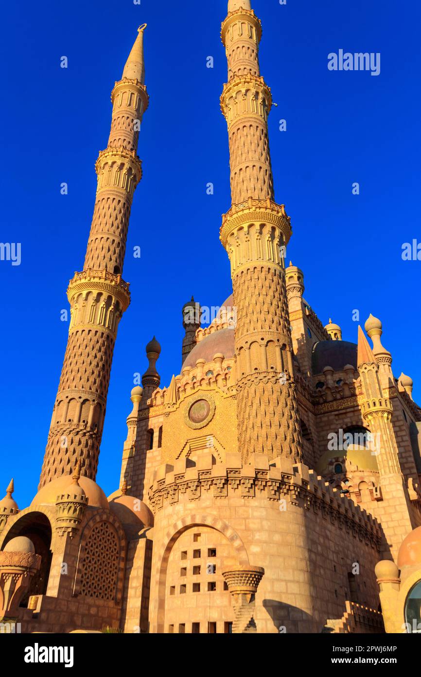 Al Sahaba mosque in Sharm El Sheikh, Egypt Stock Photo - Alamy