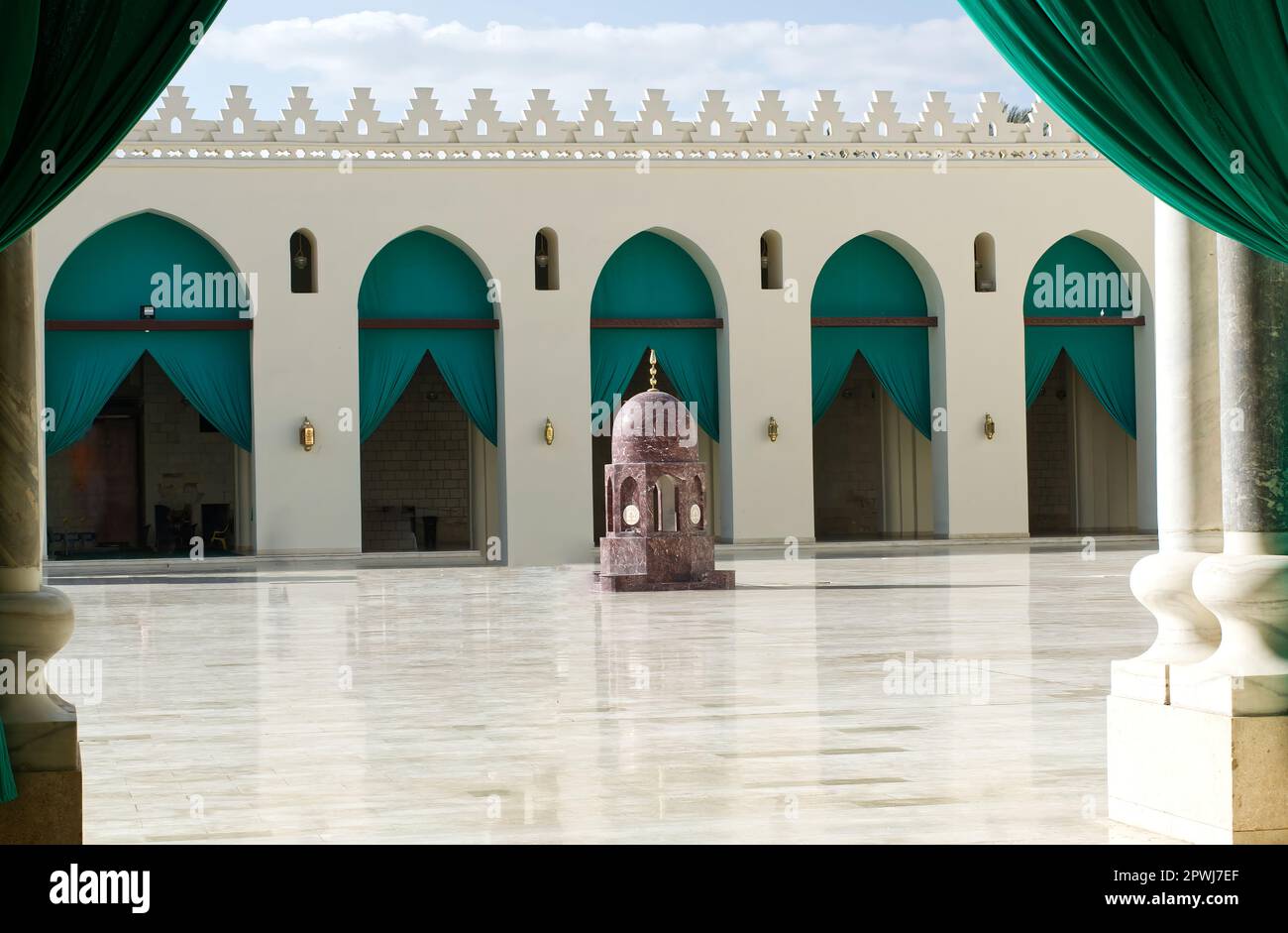 Al hakim mosque hi-res stock photography and images - Alamy