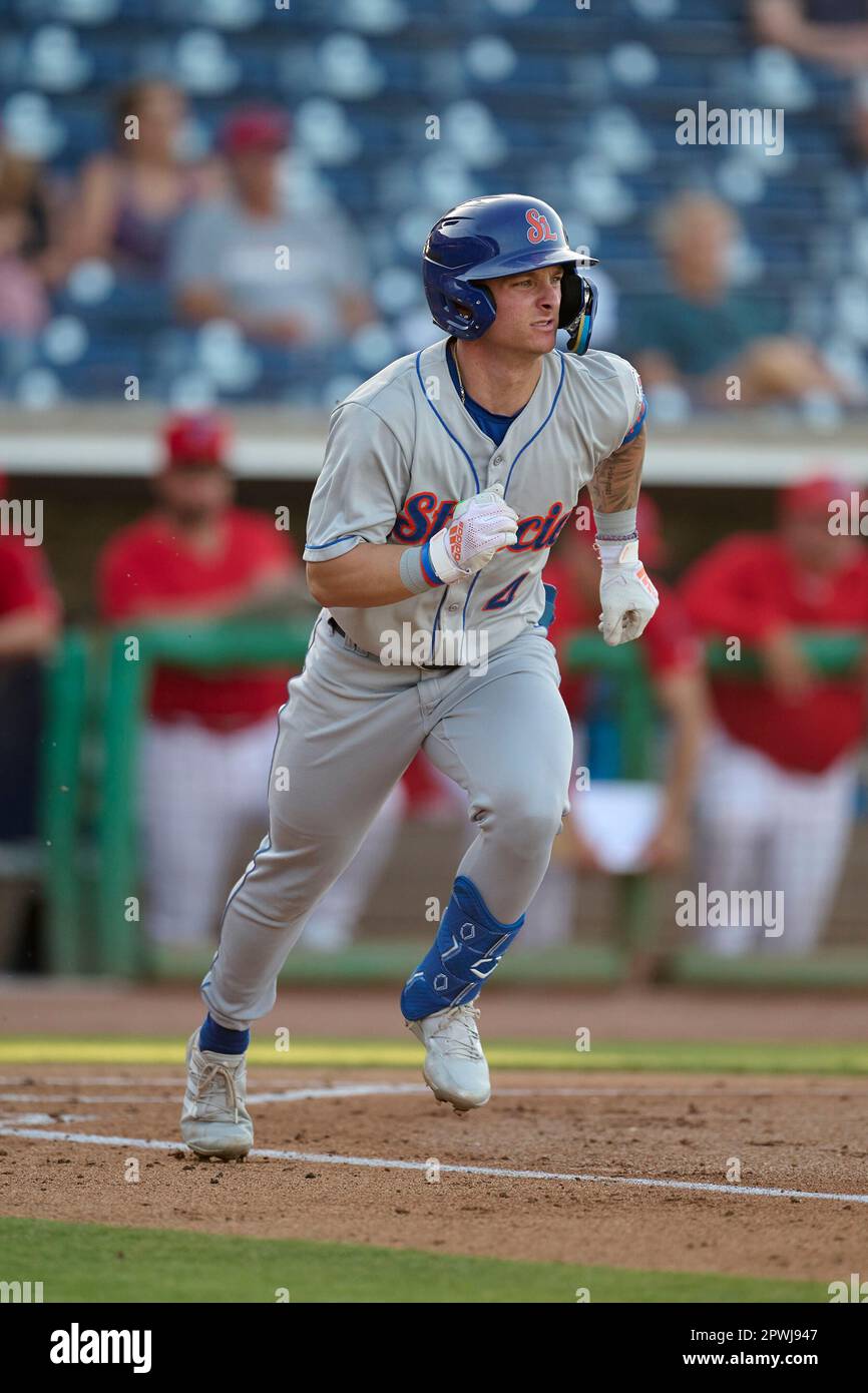 St. Lucie Mets Jett Williams (4) runs to first base after hitting a ...