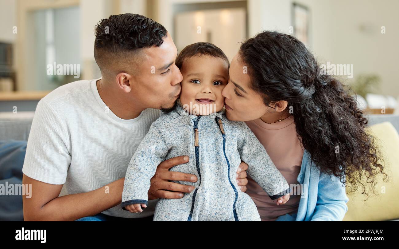 Smooch smooch hi-res stock photography and images - Alamy