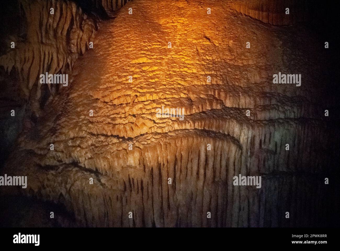 Mammoth cave kentucky stalagmites hi-res stock photography and images ...