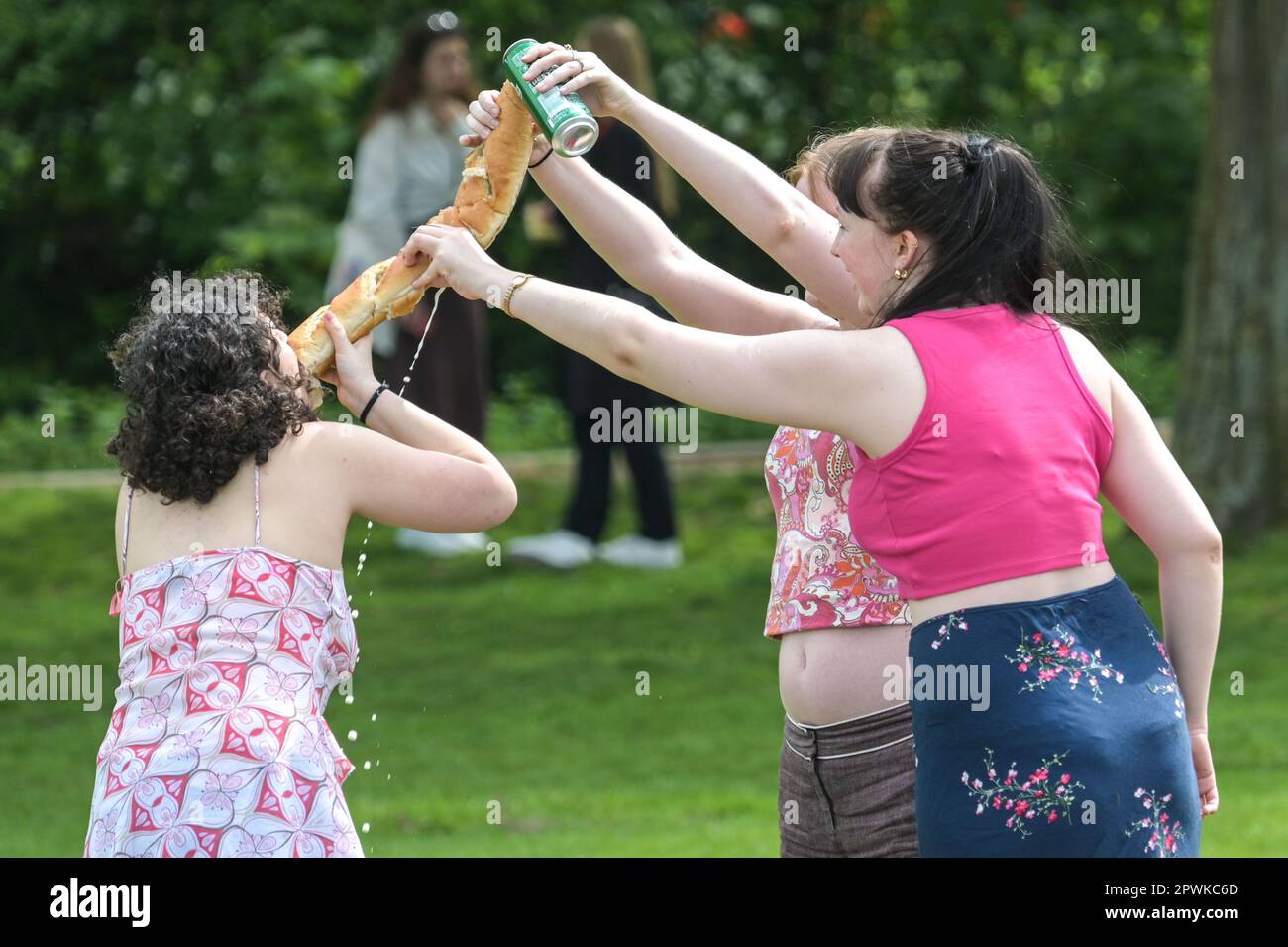Student press hi-res stock photography and images - Alamy