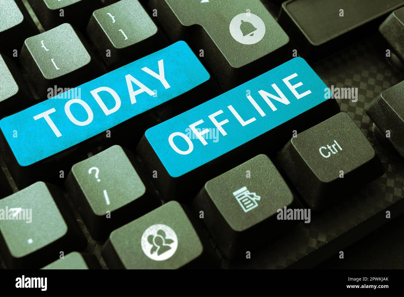 Writing displaying text Offline, Internet Concept Not having directly ... Writing displaying text Offline, Internet Concept Not having directly ...