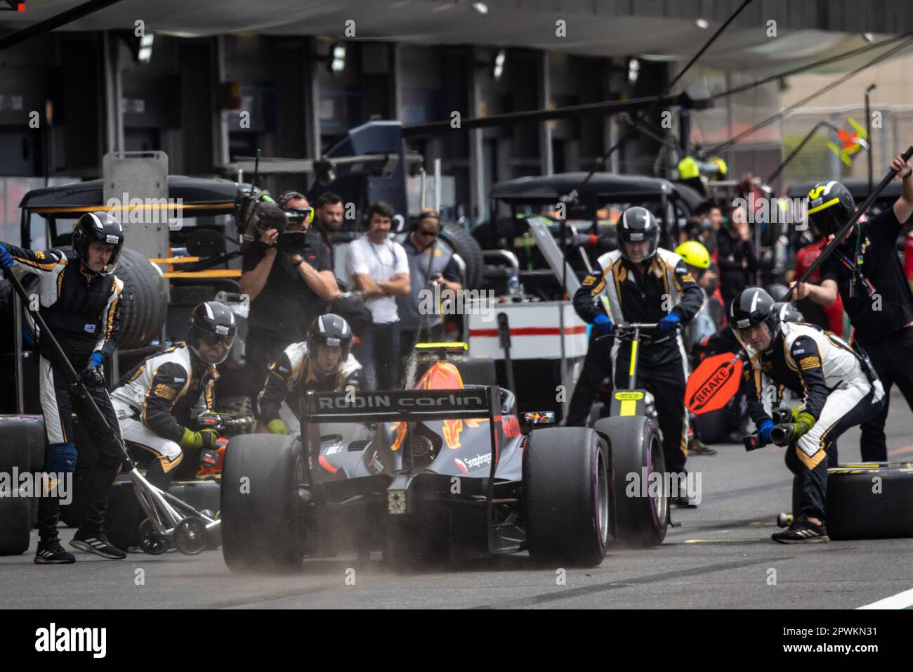 04 FITTIPALDI Enzo (bra), Rodin Carlin, Dallara F2, action, oit stop ...