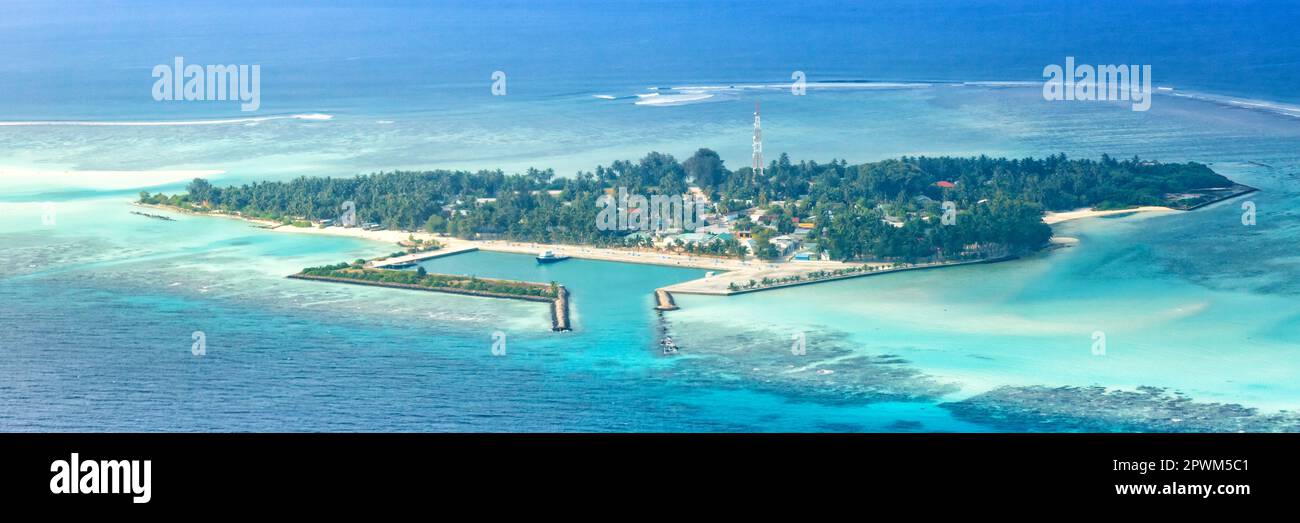 Maldives islands vacation paradise Mathiveri Island panoramic view sea ...