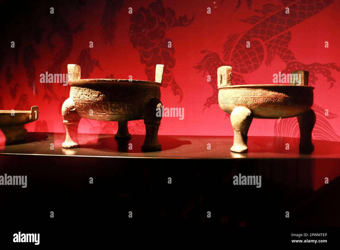 Alicante, Spain- April 14, 2023: Ding cooking vessels with pigments at ...