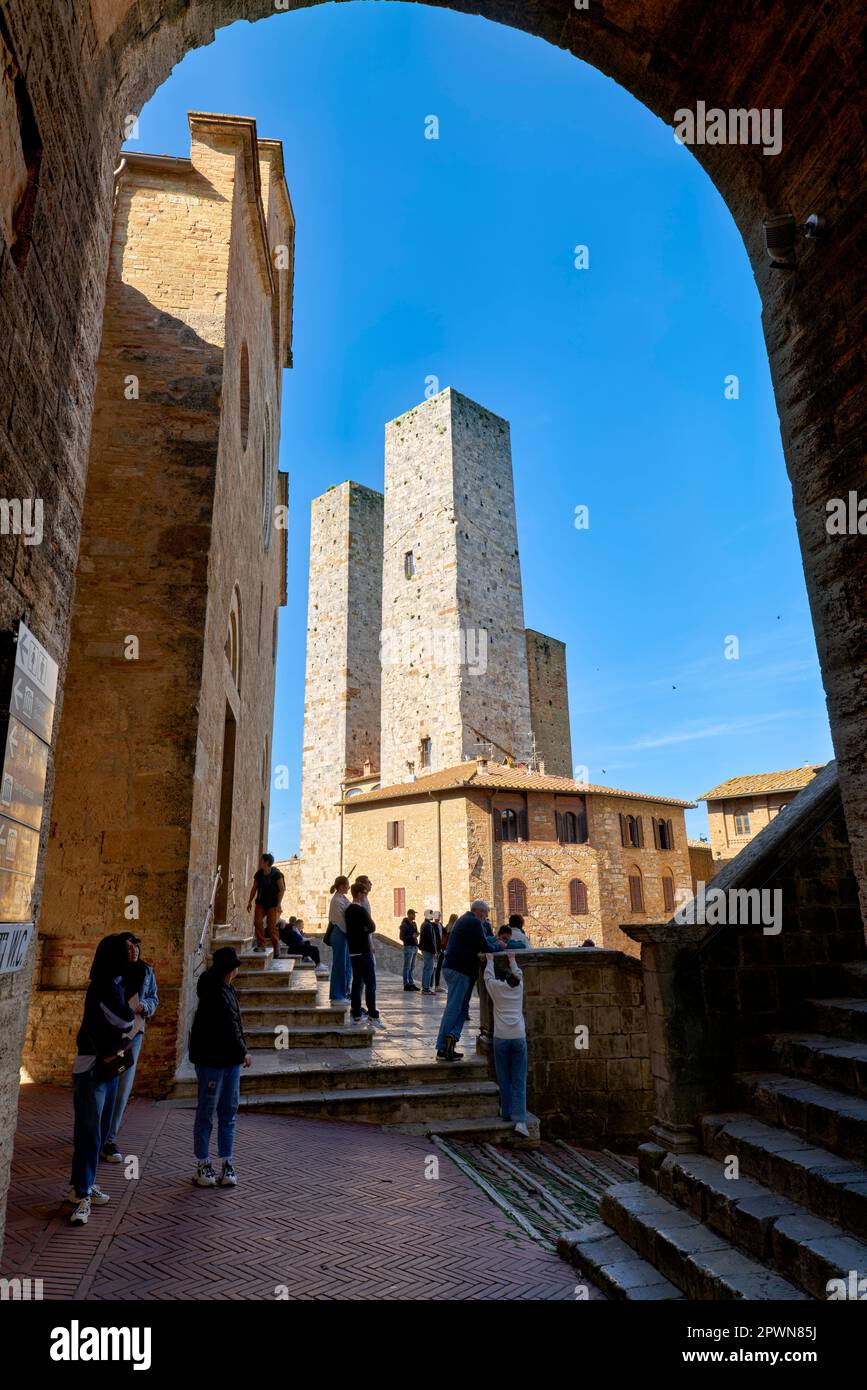 San Gimignano. Tuscany. Italy. Piazza del Duomo Stock Photo - Alamy