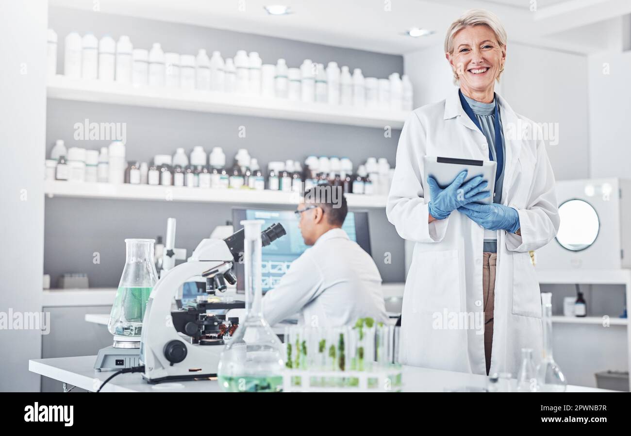 Confident woman with dna hi-res stock photography and images - Alamy