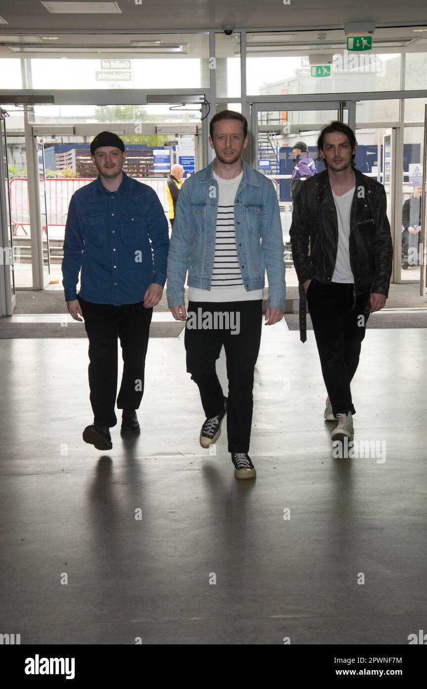 Skinny Living, Bands and artists came together again this year and ...