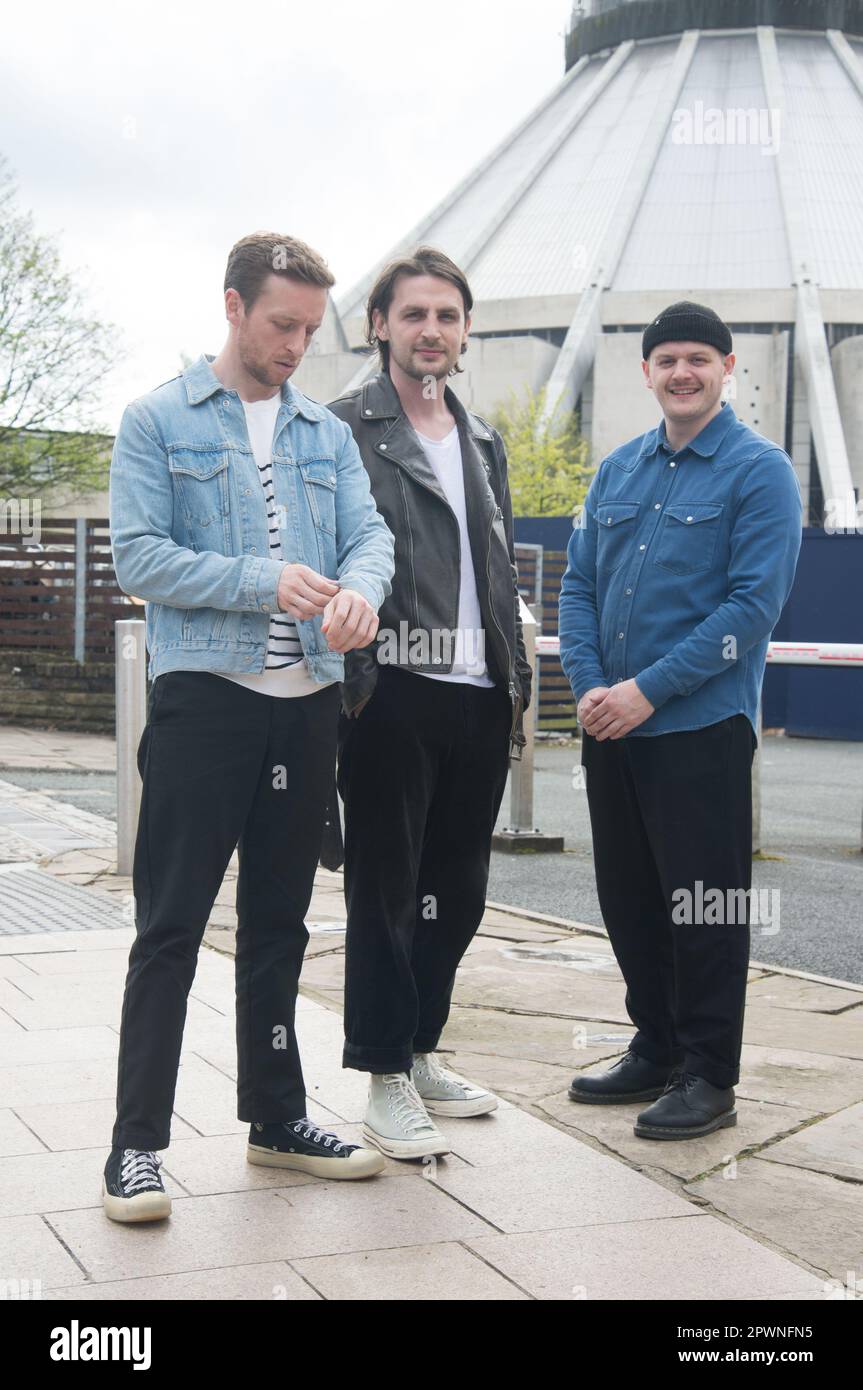 Skinny Living, Bands and artists came together again this year and ...