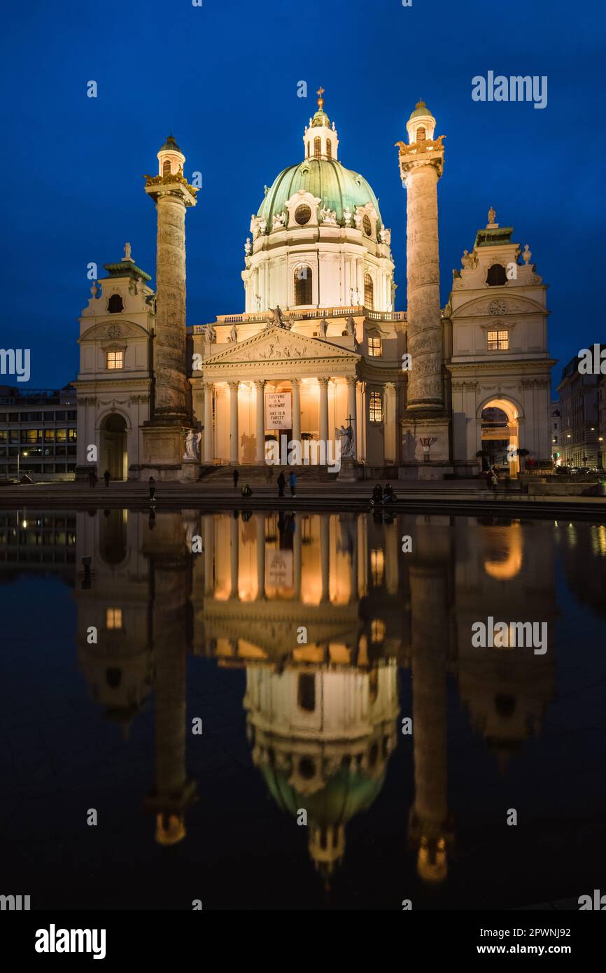 Dusk vienna hi-res stock photography and images - Alamy