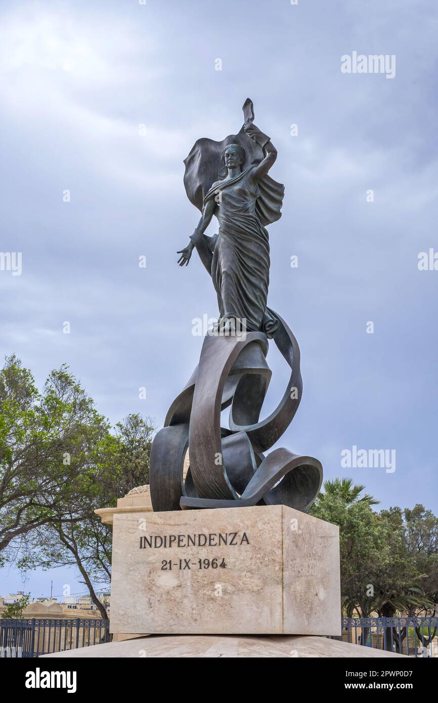 Independence Monument outside the Mall or Maglio Gardens - Floriana ...