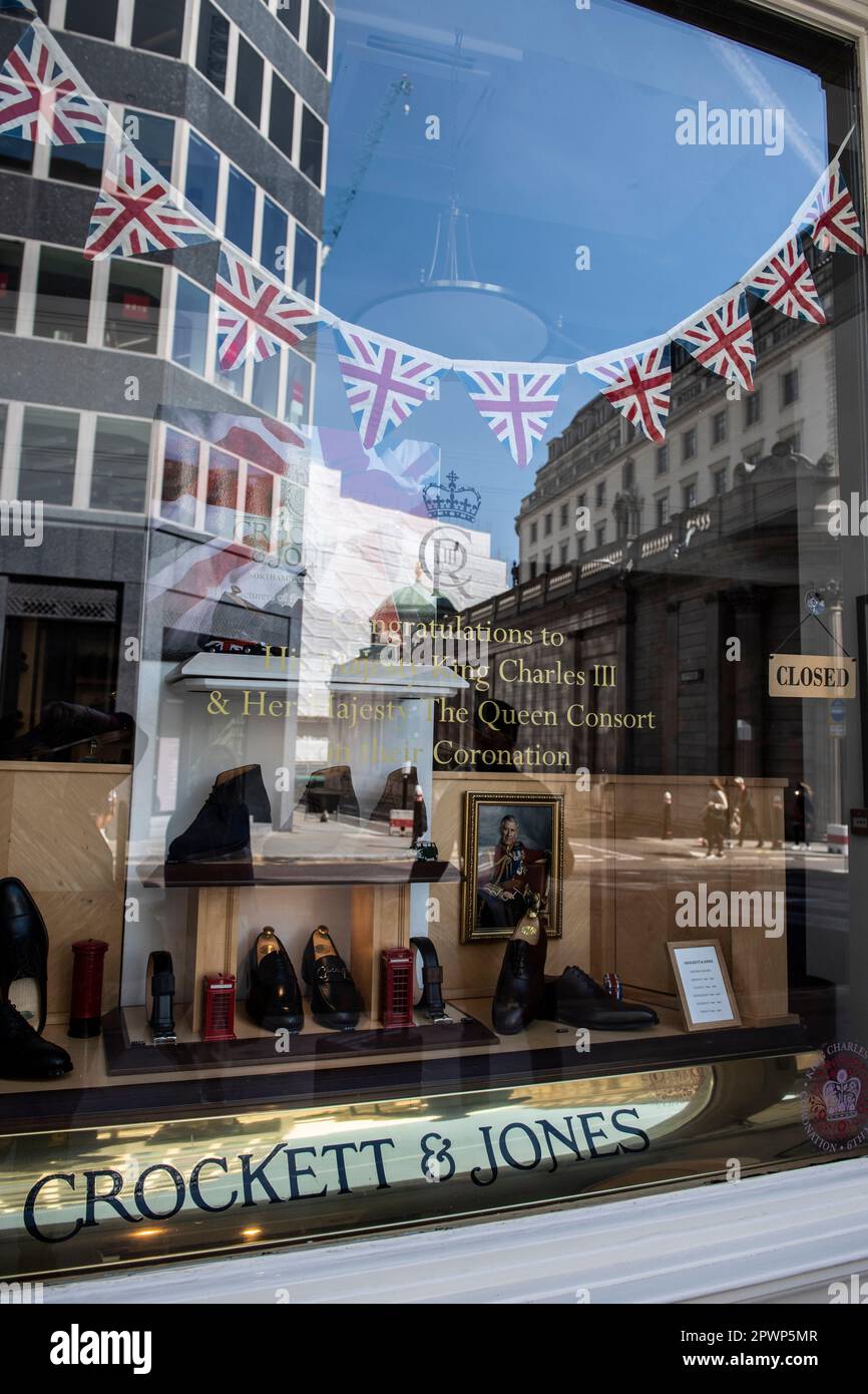 City of London exclusive shoe shop displays congratulations to upcoming ...