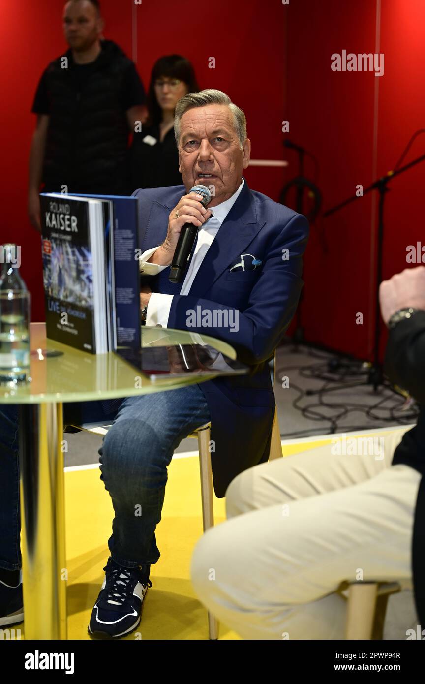 Roland Kaiser bei einem moderierten Gespräch mit Andreas Berger zu ...