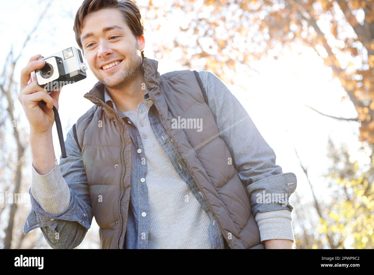 Snapping shots hi-res stock photography and images - Alamy