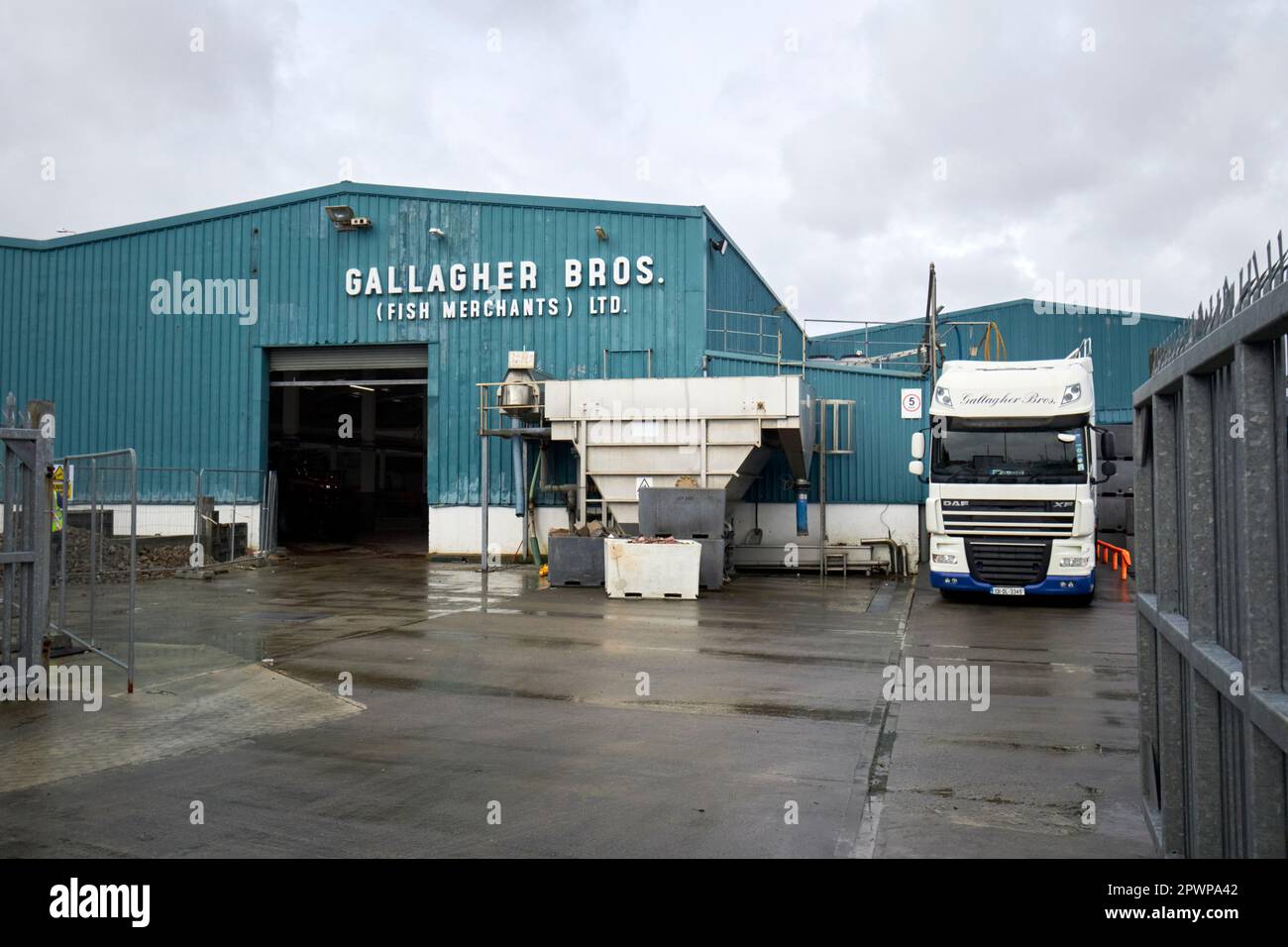 Gallagher brothers fish processing hi-res stock photography and images ...