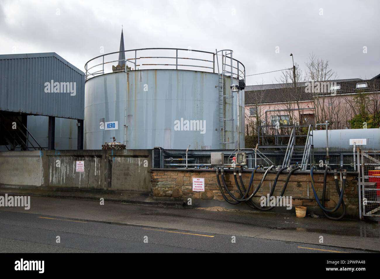 Oil storage tank hi-res stock photography and images - Alamy