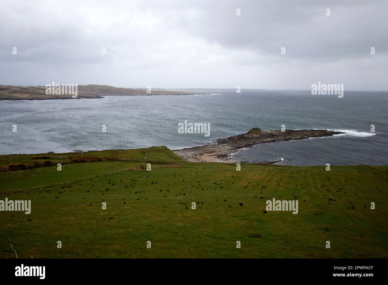 views from largy viewpoint and rest stop over largy fort on the r263 ...