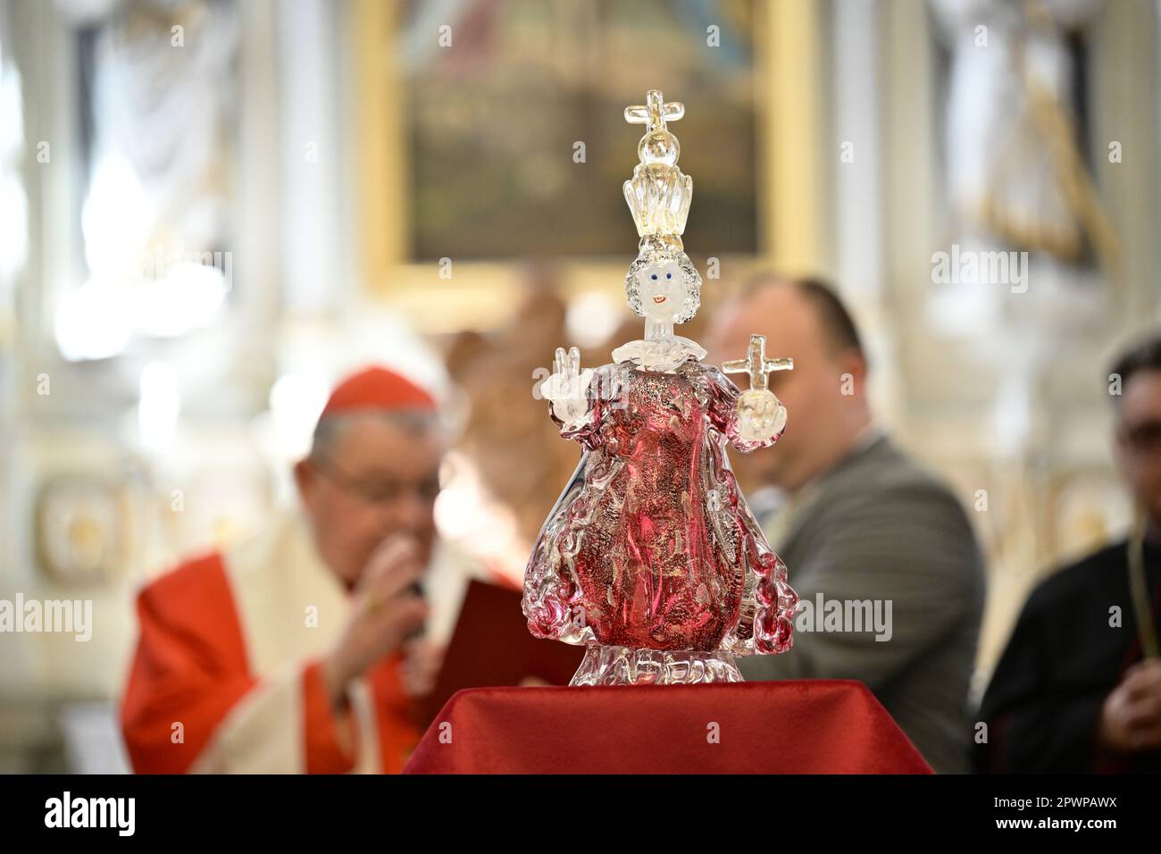 Cardinal Dominic Duka blessed the glass Kunratice Jesuit, created by ...