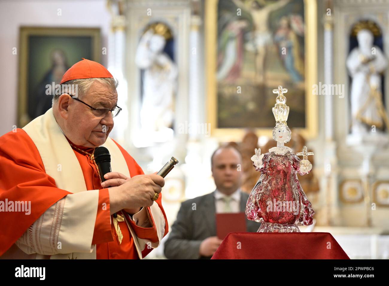 Cardinal Dominic Duka blessed the glass Kunratice Jesuit, created by ...