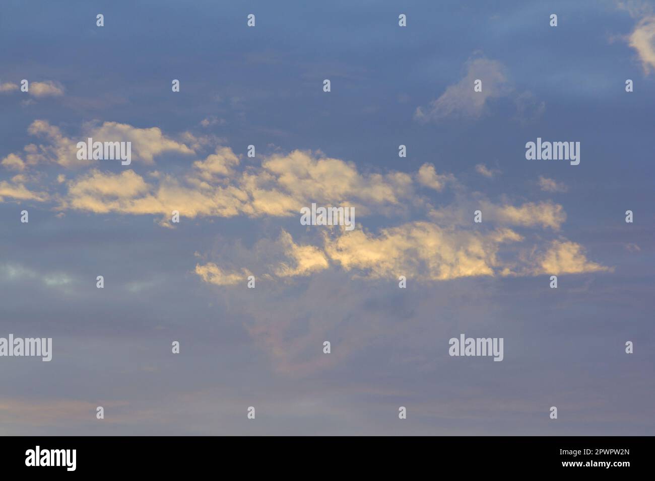 Evening sky dramatic colours hi-res stock photography and images - Alamy