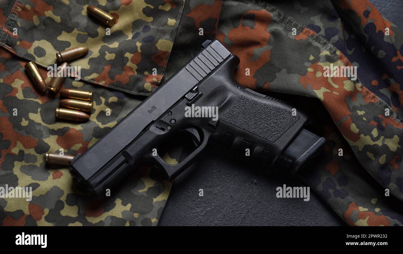 Modern semiautomatic hand gun, Glock pistol firearm Stock Photo - Alamy