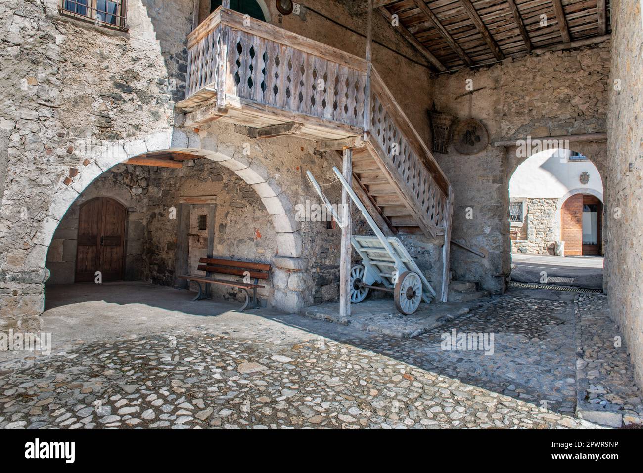 Medieval peasant house hi-res stock photography and images - Alamy