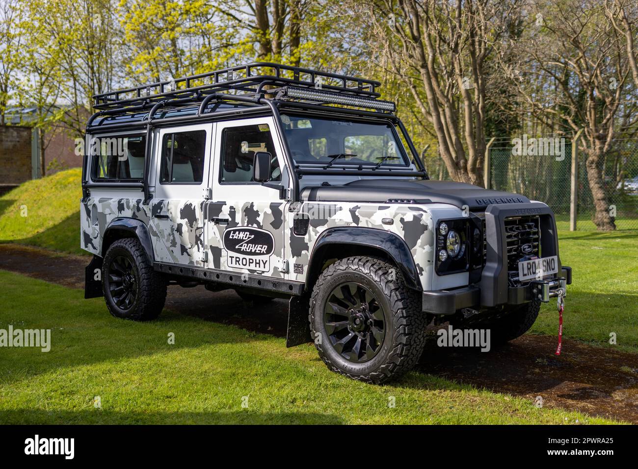 2015 Land Rover Defender ‘LR04 SNO’ on display at the April Scramble ...