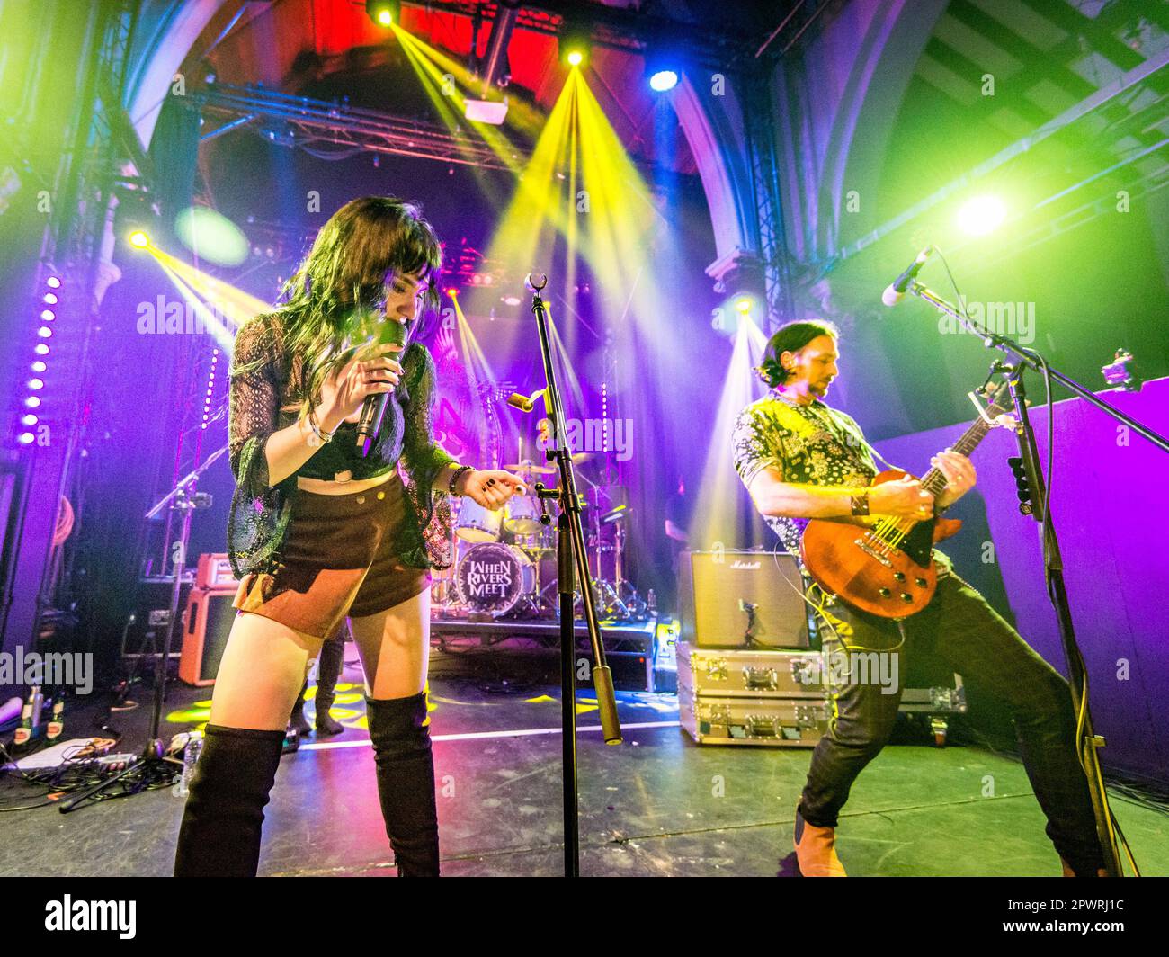 Aaron bond musician hi-res stock photography and images - Alamy
