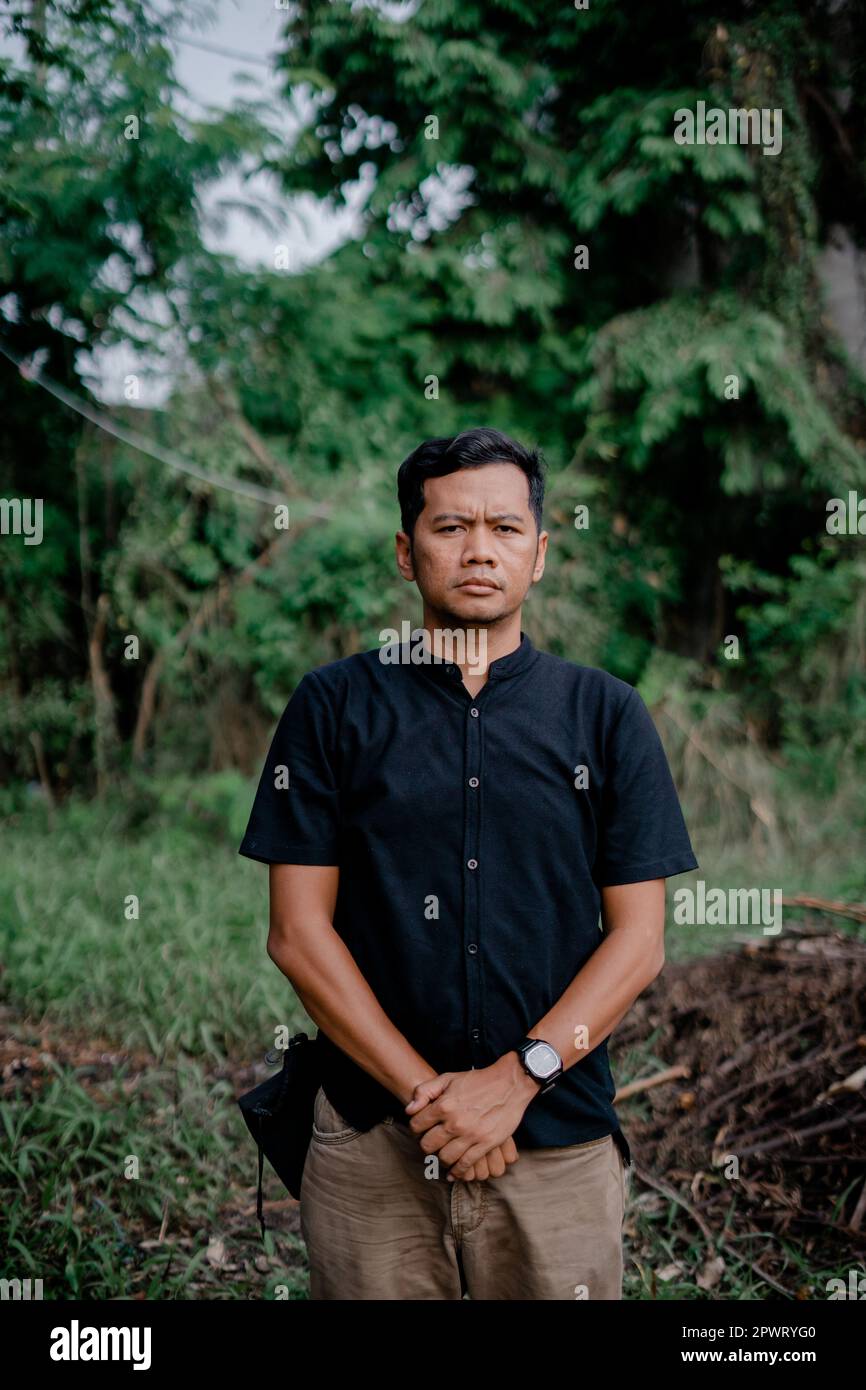 Someone's watching me! hi-res stock photography and images - Alamy