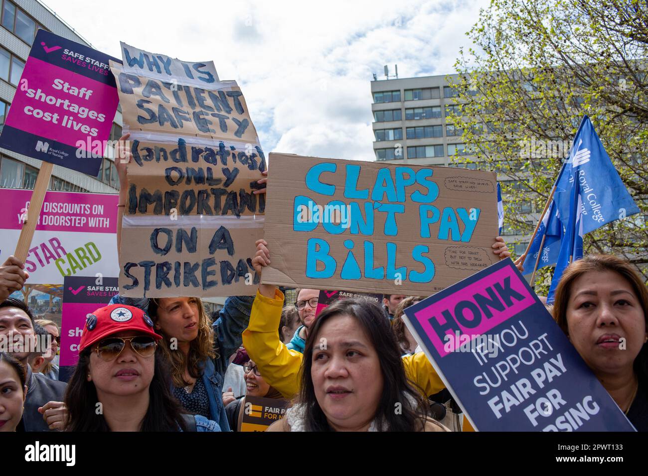 London,uk,1st may,2023.A picket line of Nurses outside the St Thomas ...