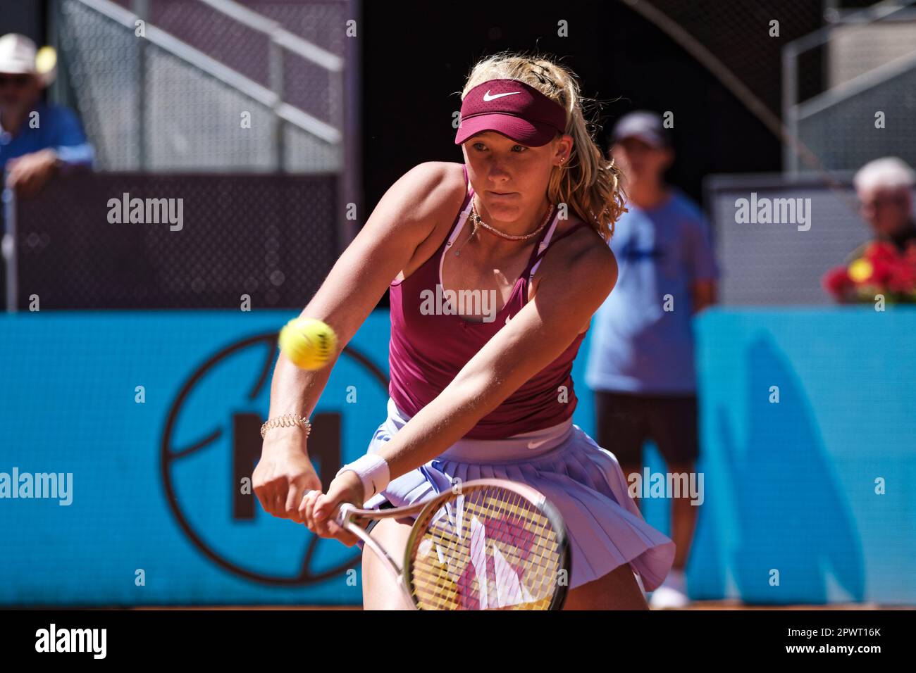 Mirra andreeva v aryna sabalenka hi-res stock photography and images ...