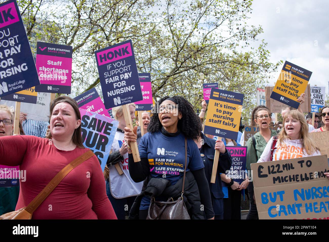 London,uk,1st may,2023.A picket line of Nurses outside the St Thomas ...