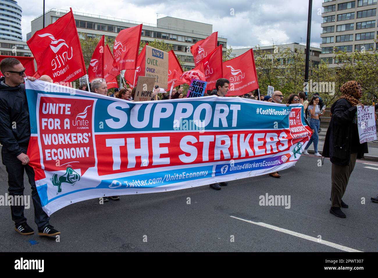 London,uk,1st may,2023.A picket line of Nurses outside the St Thomas ... London,uk,1st may,2023.A picket line of Nurses outside the St Thomas ...