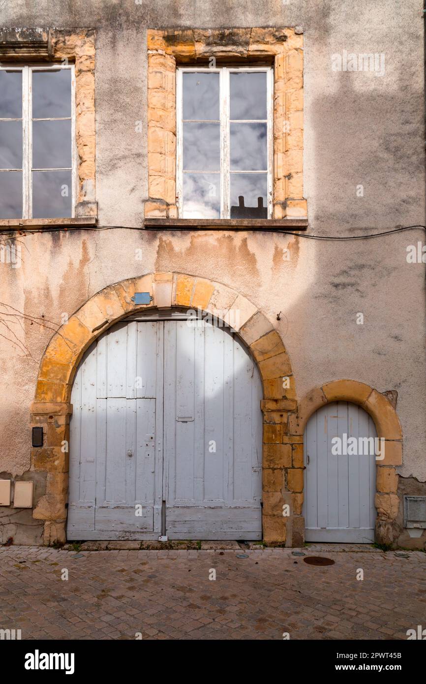 Old and beautiful ornate door, classic architectural detail Stock Photo ...