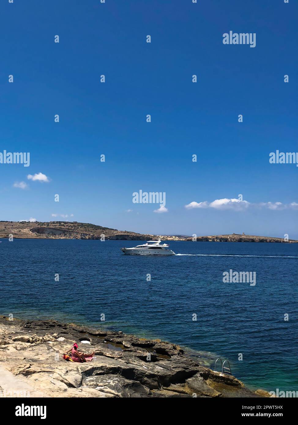 Maltese coast hi-res stock photography and images - Alamy