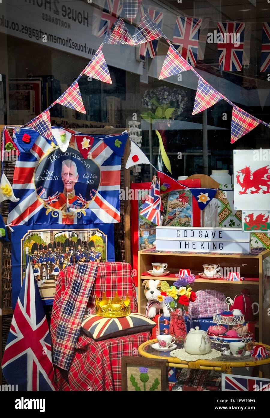 God save the king charles flag hi-res stock photography and images - Alamy