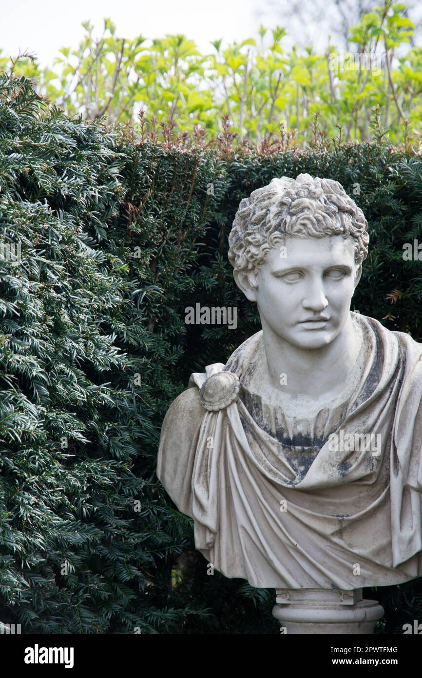 Gardens at burghley house hi-res stock photography and images - Alamy